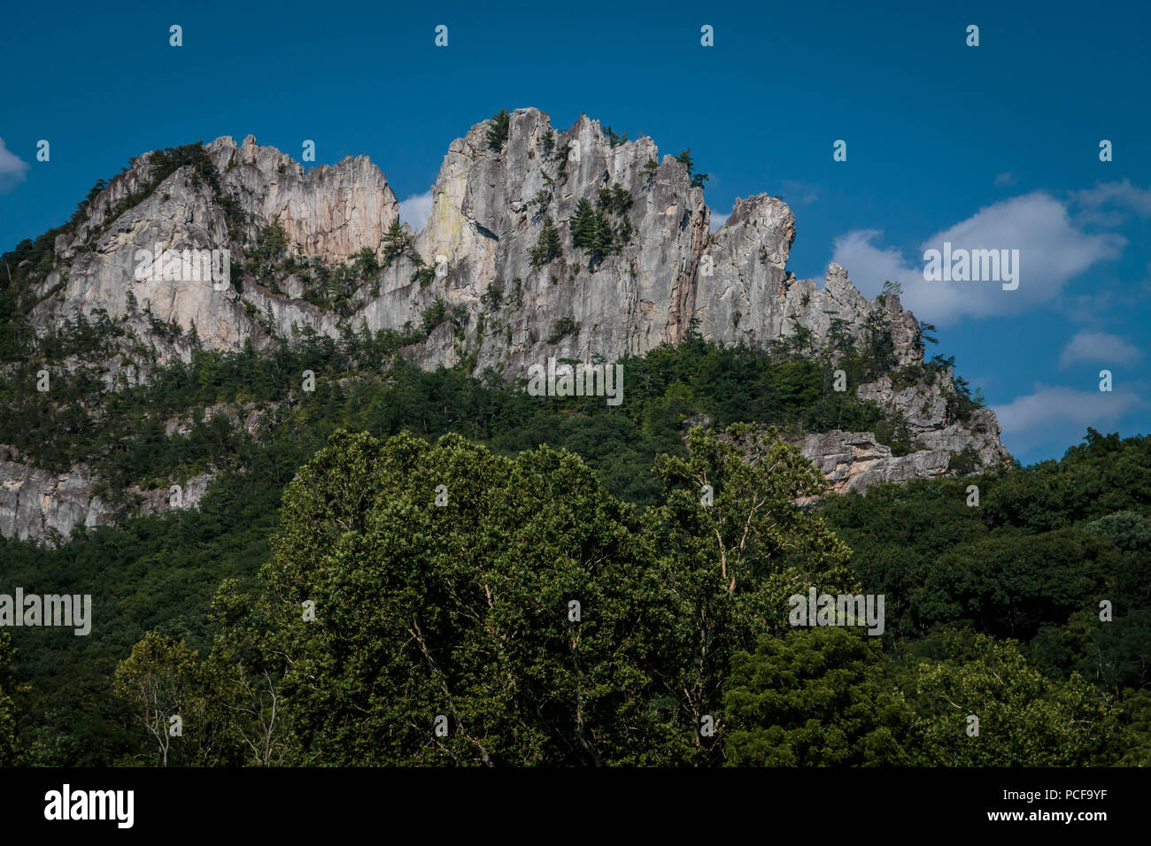 Seneca Rocks High Resolution Stock Photography and Images - Alamy