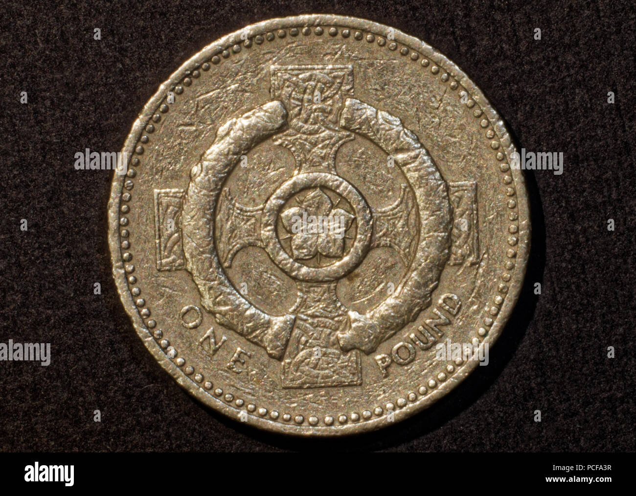 One pound coin 1996 hi-res stock photography and images - Alamy