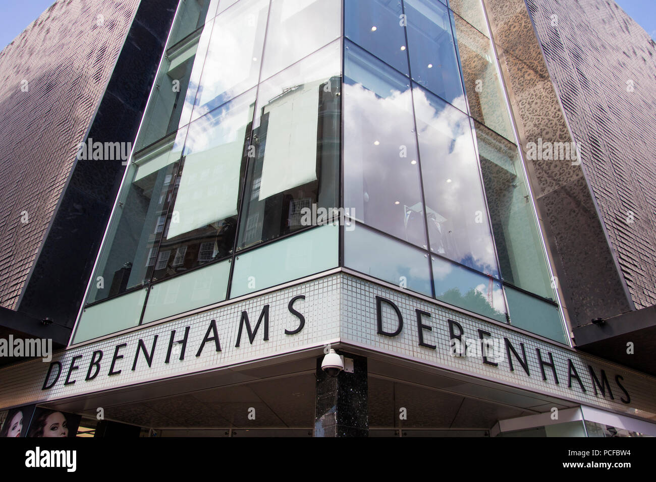The debenhams store in oxford street hi-res stock photography and ...