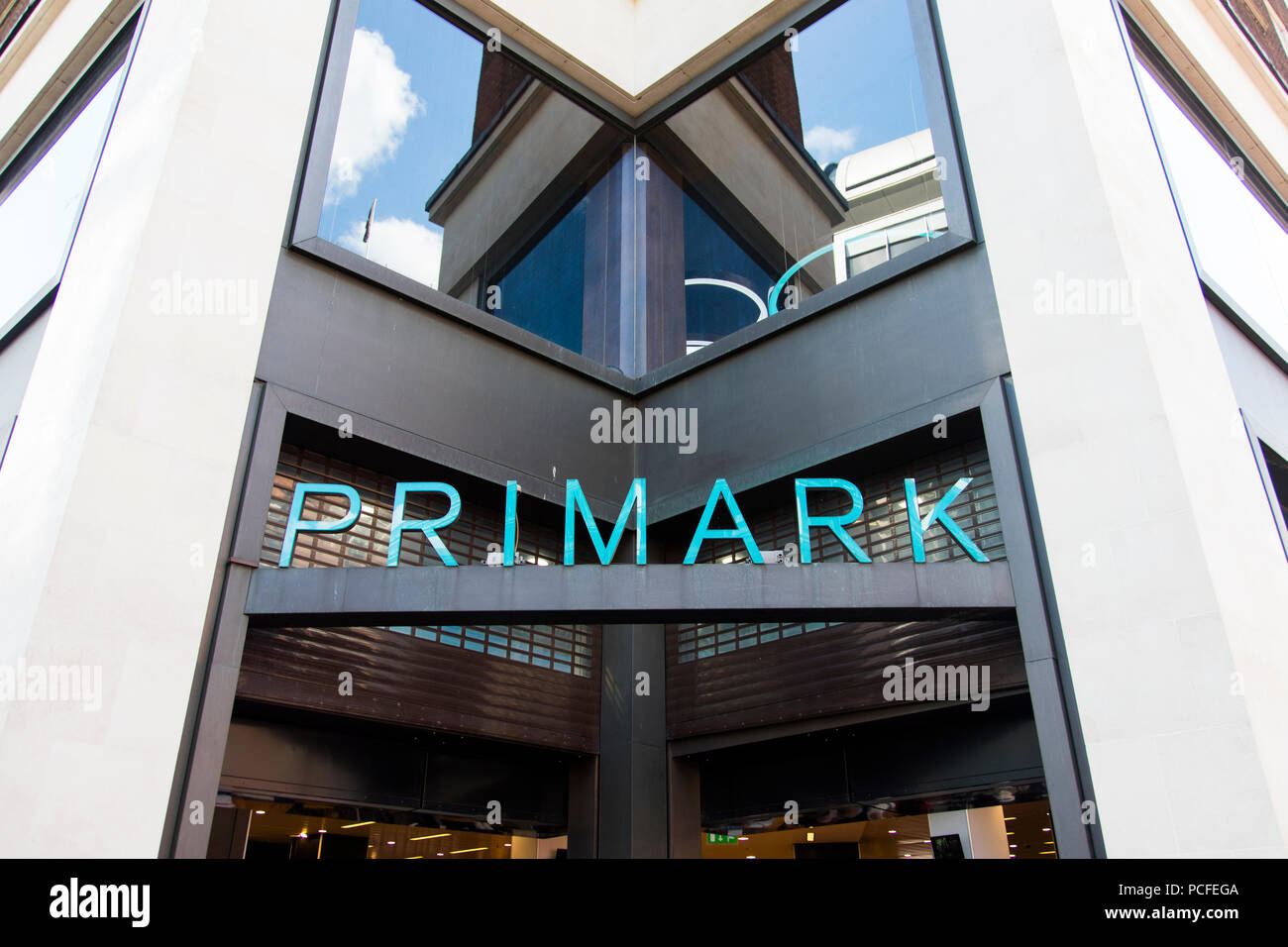 LONDON, UK - JULY 31th 2018: Primark clothing store front on Oxford ...