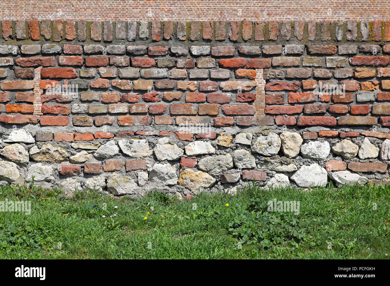 Brick wall for fortress protection Stock Photo - Alamy