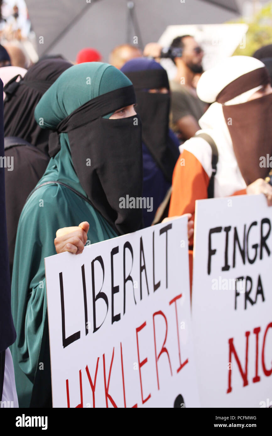 Burqa denmark hi-res stock photography and images - Alamy