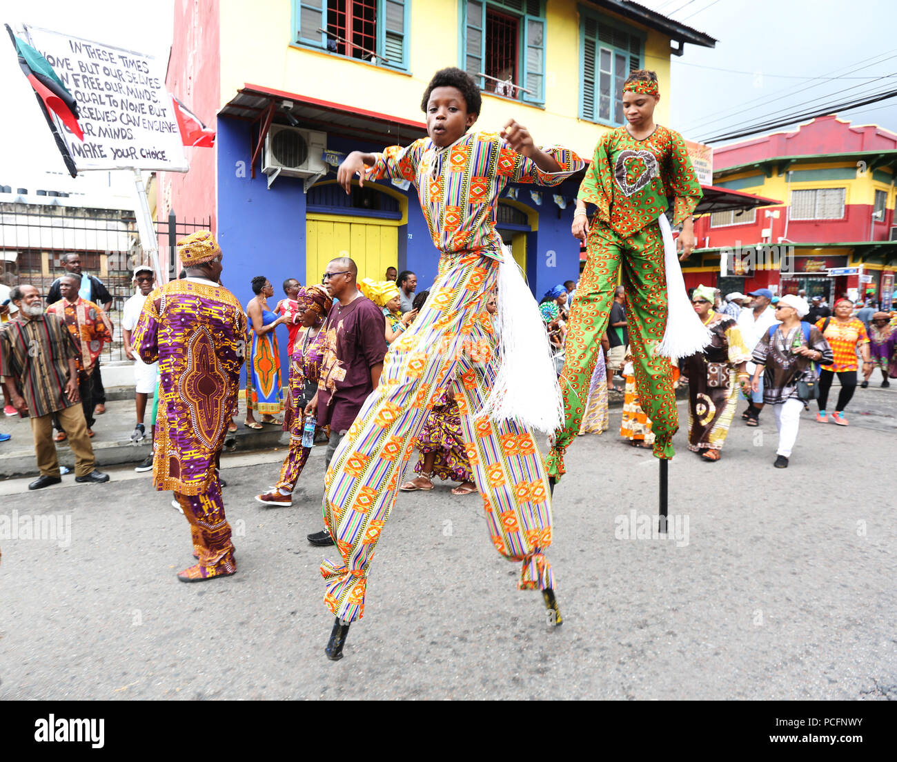 Moko jumbie hi-res stock photography and images - Alamy