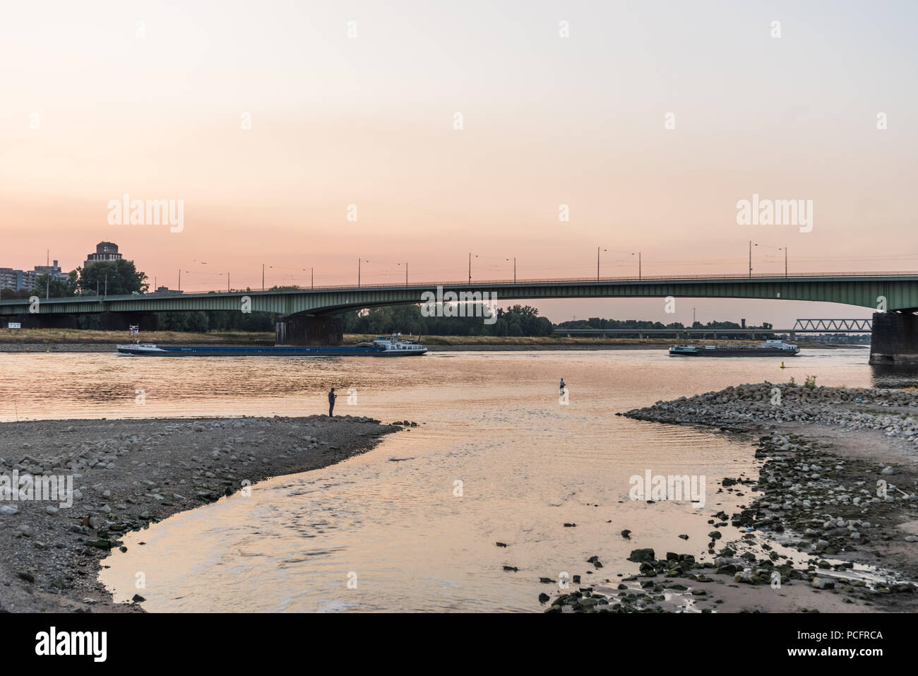 Oxygen levels hi-res stock photography and images - Alamy