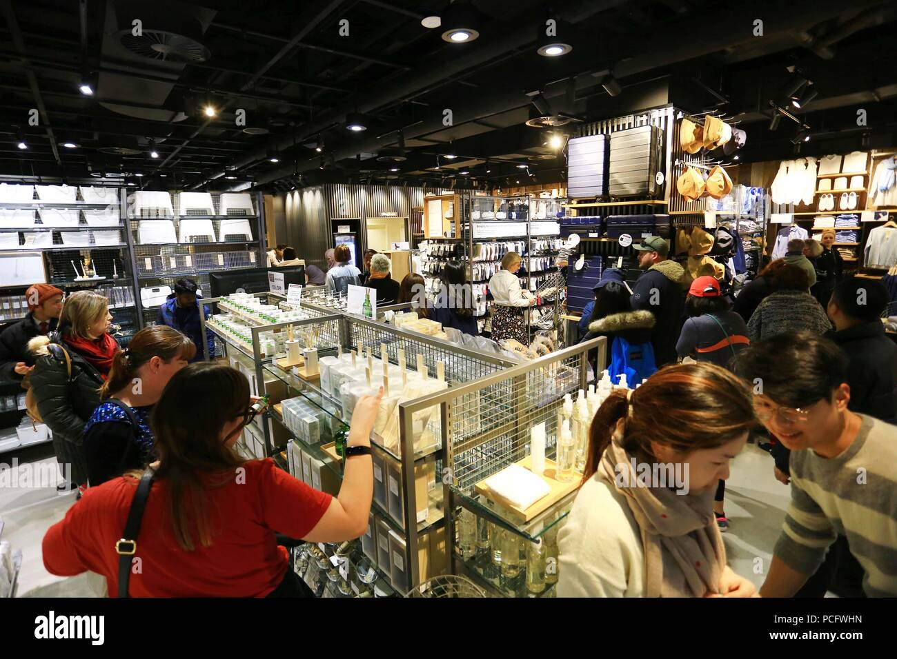 Canberra, Australia. 2nd Aug, 2018. Customers shop at the first MUJI ...