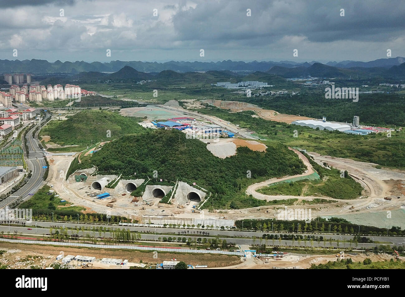 Data center aerial hi-res stock photography and images - Alamy