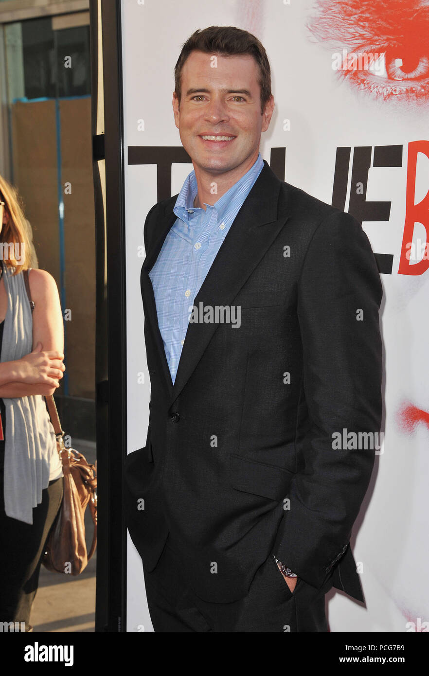 Scott Foley at the True Blood Premiere at the Arclight Theatre in Los ...