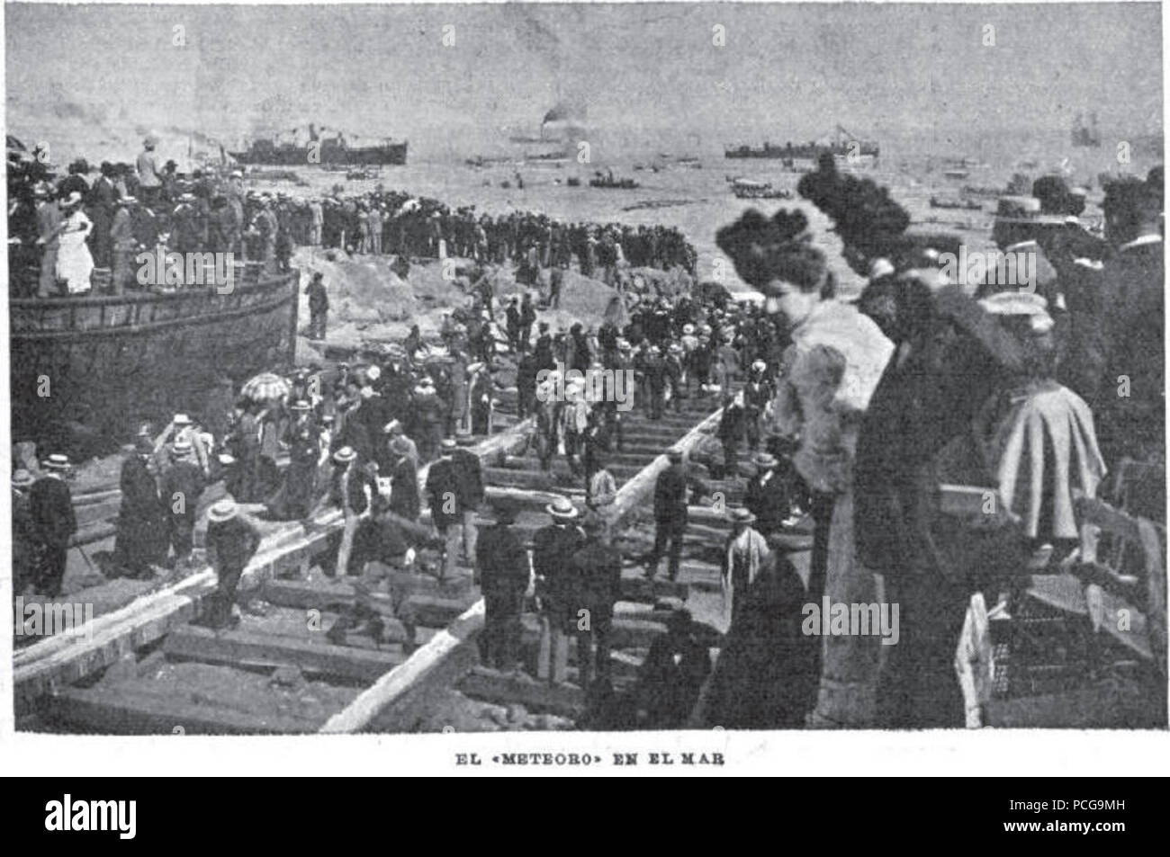 Naval ship operations hi-res stock photography and images - Alamy