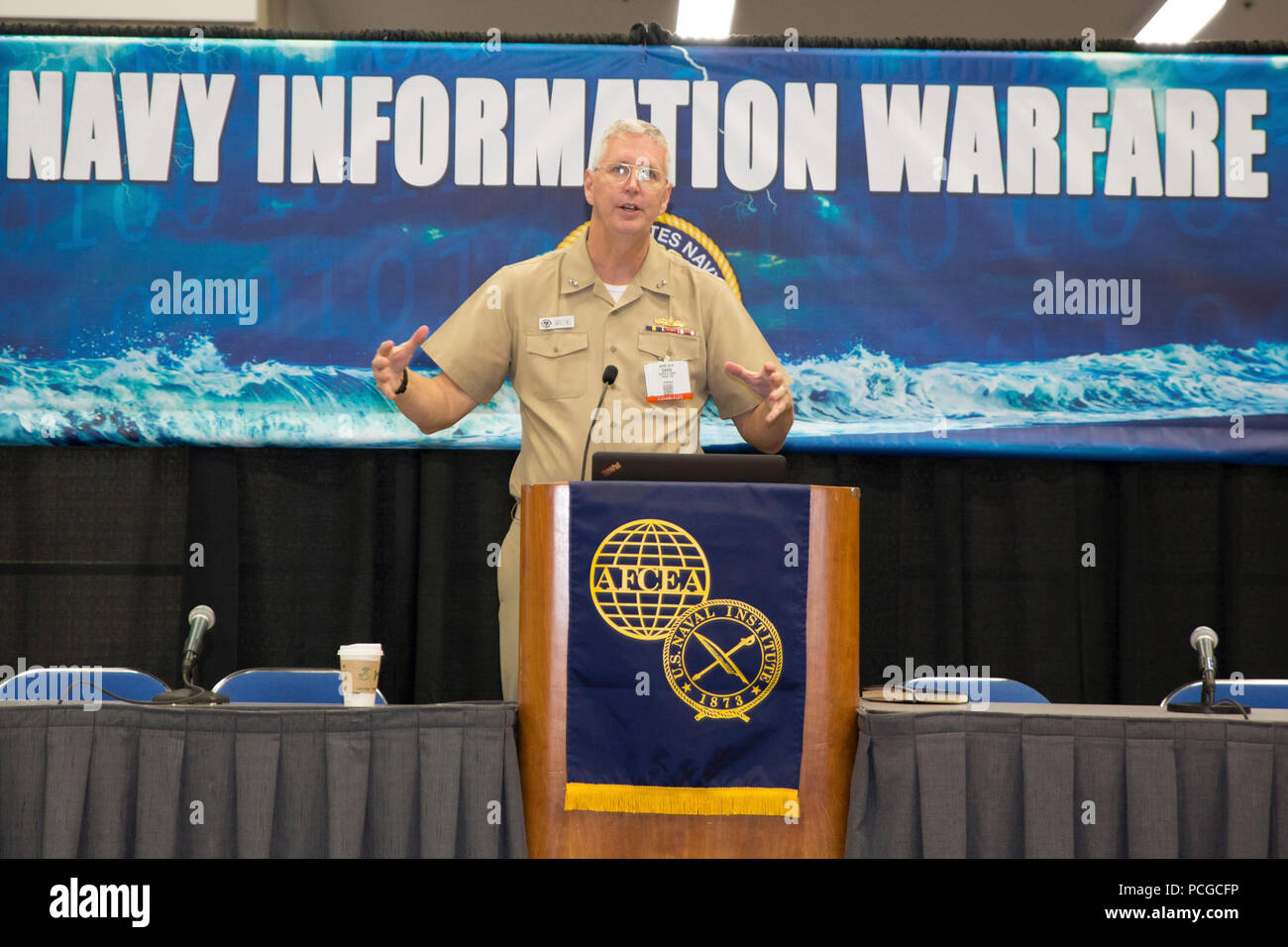 Space and naval warfare systems command hi-res stock photography and ...