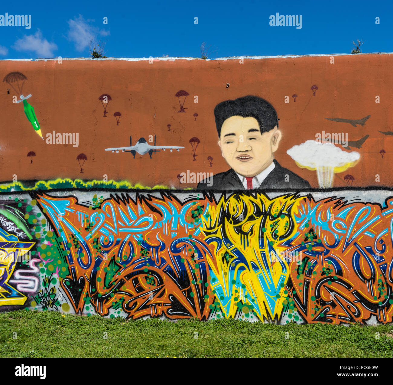 Lisbon, mural showing Korean dictator Kim Jong-un Stock Photo - Alamy
