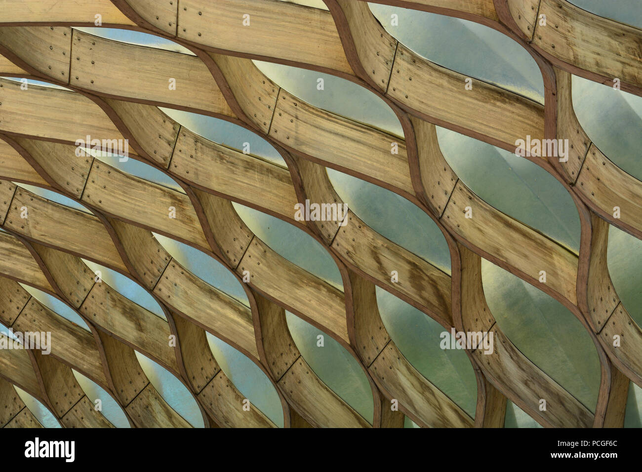 Inset of the honeycomb timber construction of the Peoples Gas Pavilion ...