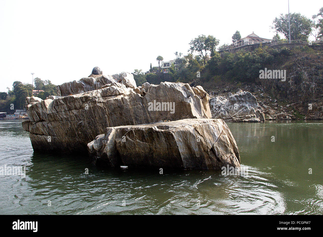 View of marble rocks during cruise by boat on River Narmada at Bedaghat ...
