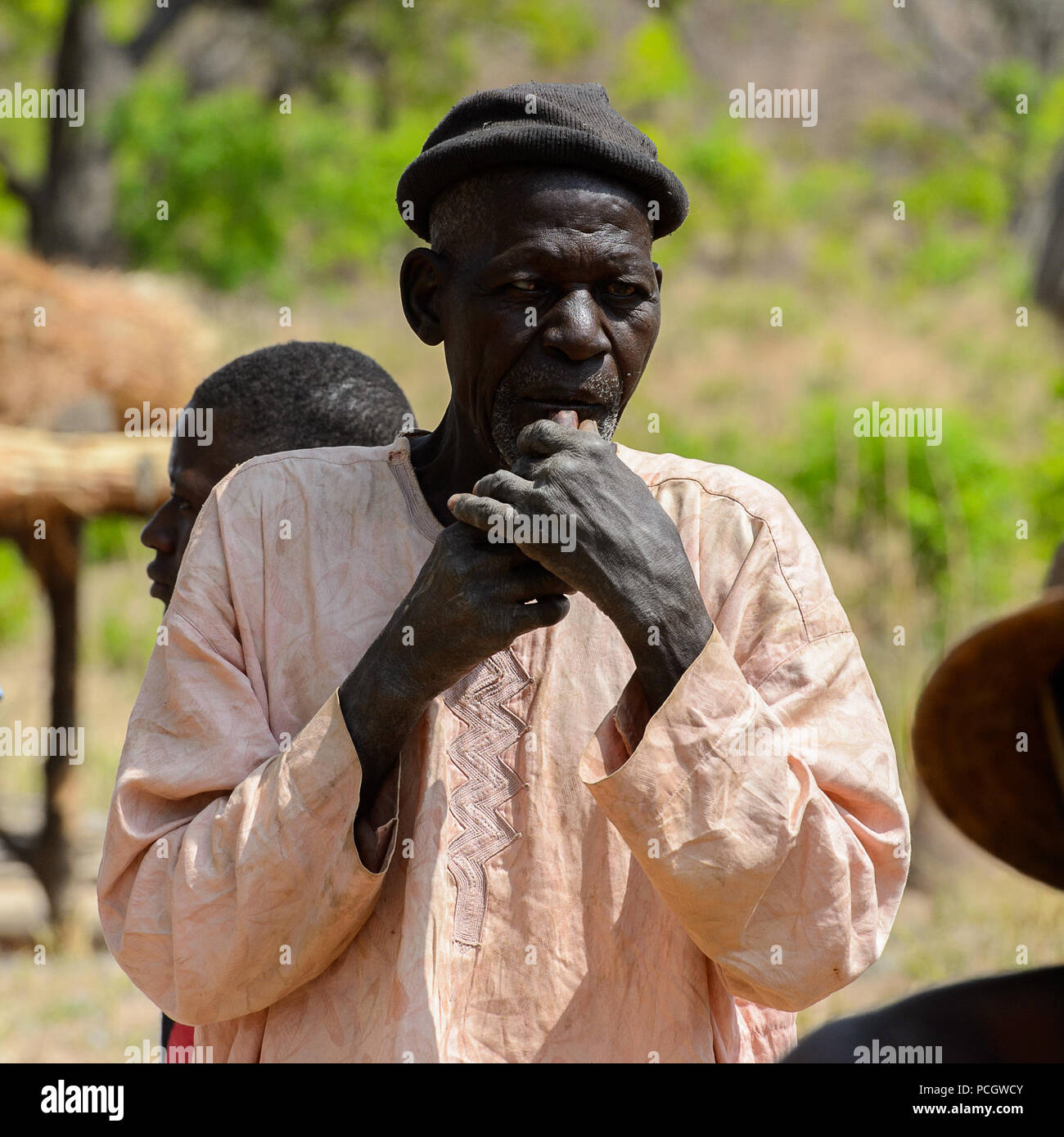 TAMBERMA VIL, TOGO - JAN 13, 2017: Unidentified Tammari old man plays a ...