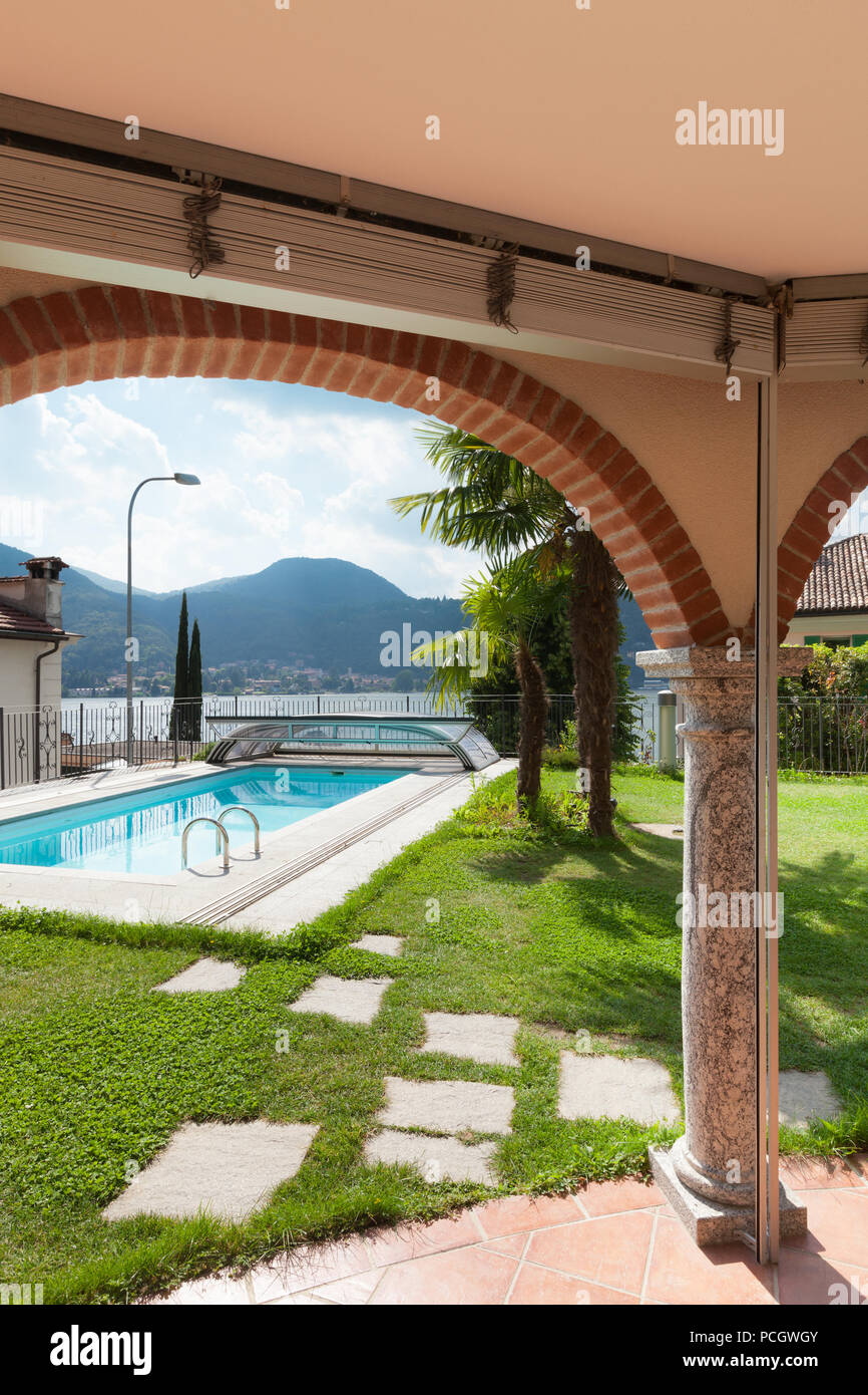 Nice house hi-res stock photography and images - Alamy