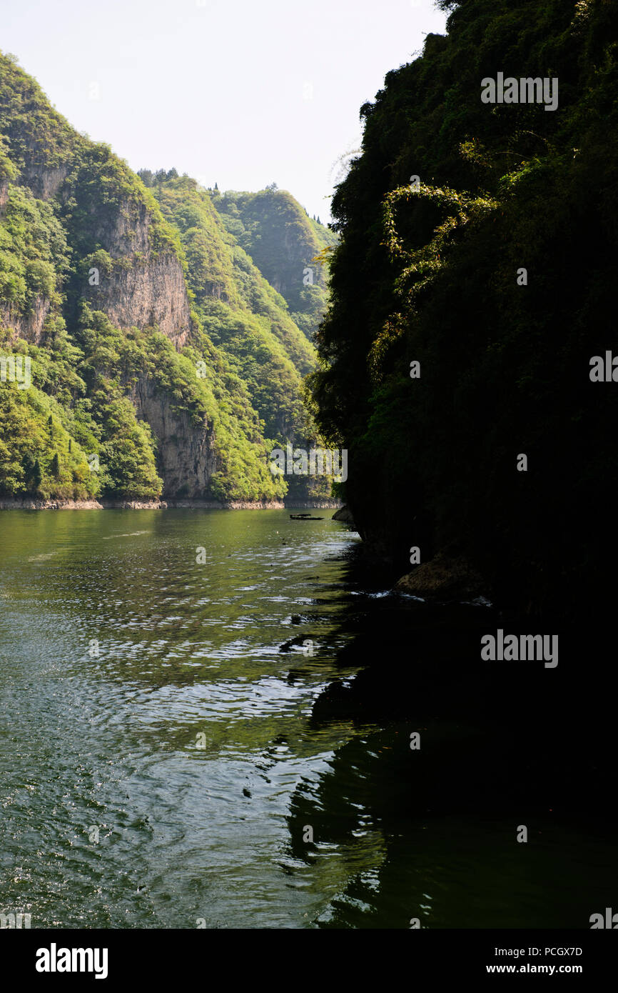 Karst mountains with chinese flag hi-res stock photography and images ...
