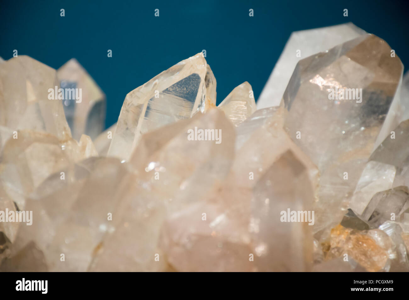 Ground quartz hi-res stock photography and images - Alamy