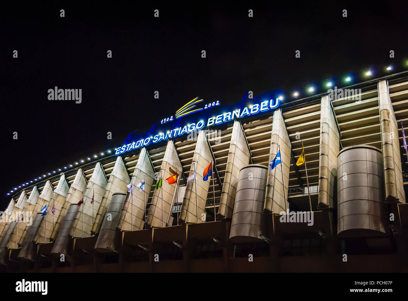 Real football stadium hi-res stock photography and images - Alamy