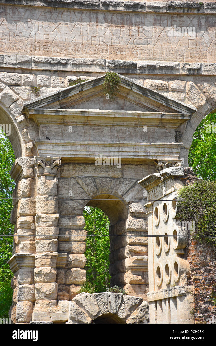 Porta maggiore hi-res stock photography and images - Alamy