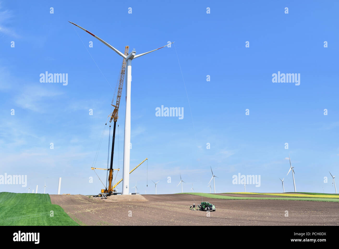 Construction of wind farm in Alibunar, Serbia Stock Photo - Alamy
