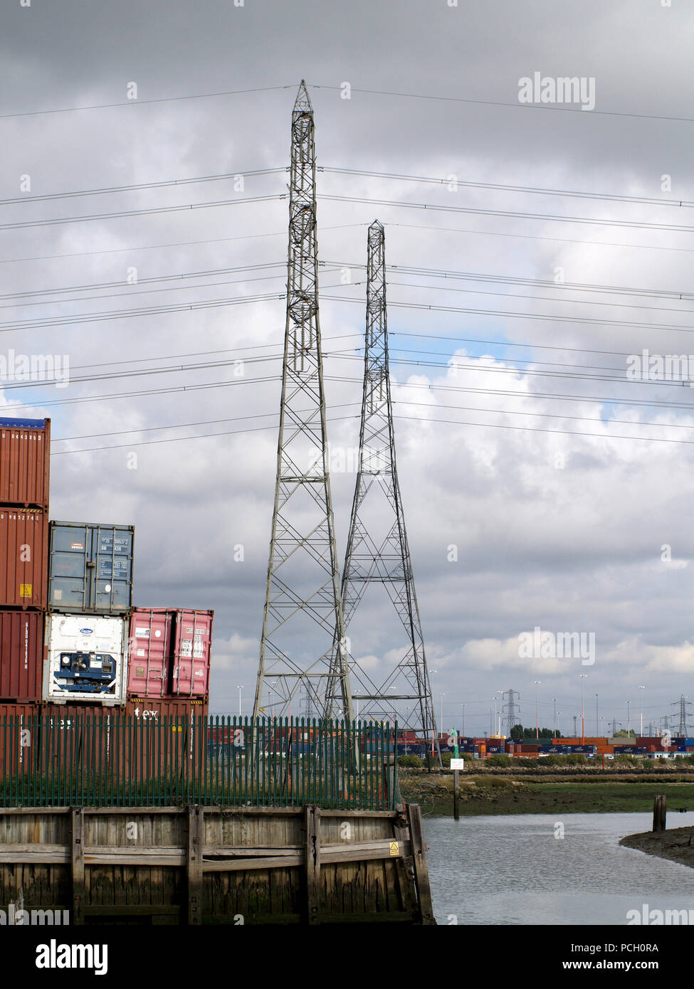 Electricity pylons at Marchwood Container Port, Southampton Docks ...