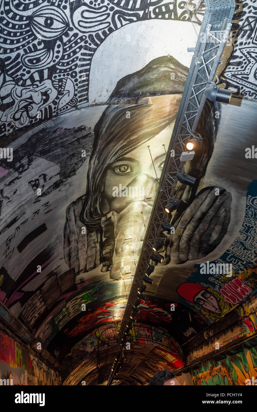 Ceiling graffiti hi-res stock photography and images - Alamy