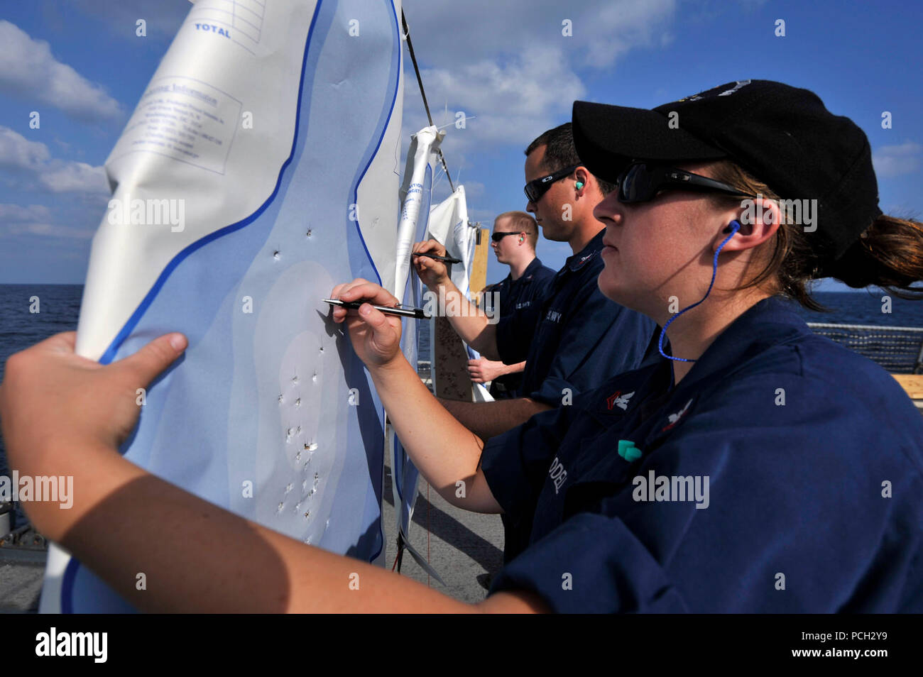 U s army soldier targets hi-res stock photography and images - Alamy