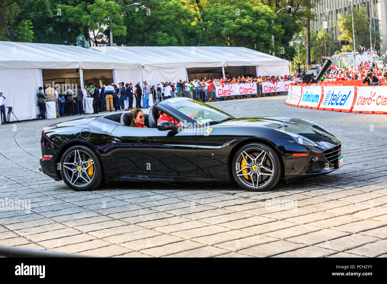 Ferrari california t hi-res stock photography and images - Alamy
