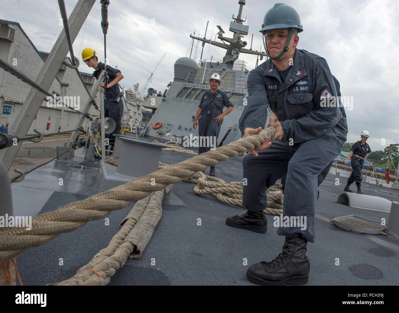 Uss fort worth lcs 3 air force hi-res stock photography and images - Alamy
