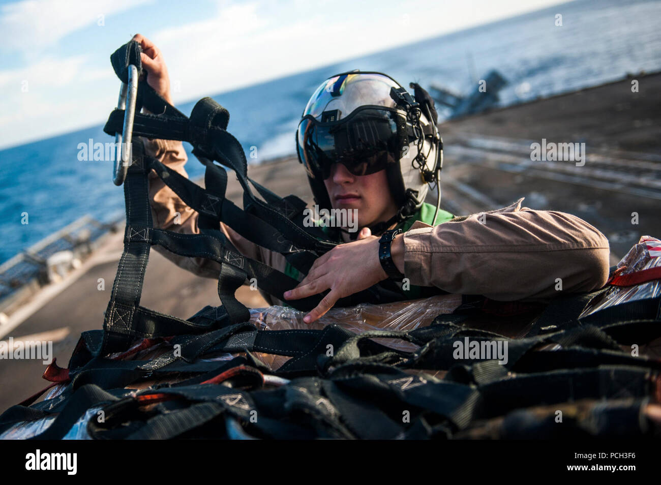 Naval air crewman hi-res stock photography and images - Alamy