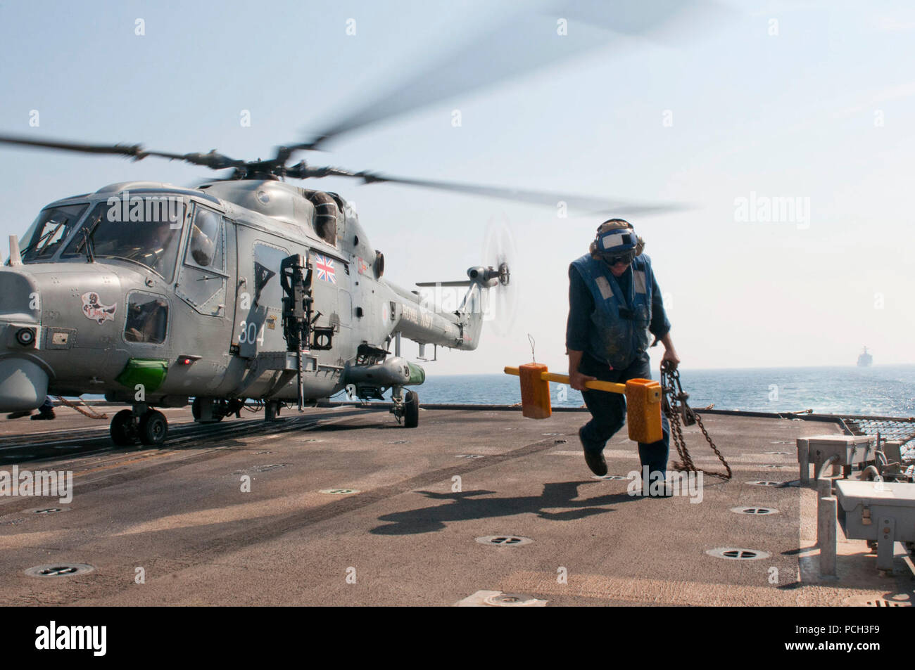 Chinfo nmcs u s navy uss freedom hi-res stock photography and images ...