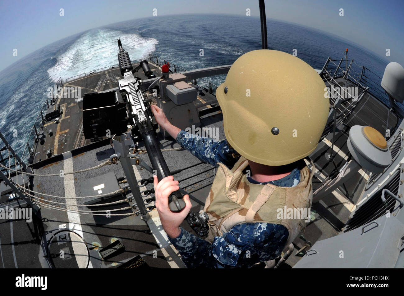 Sonar technician surface 2nd class hi-res stock photography and images ...