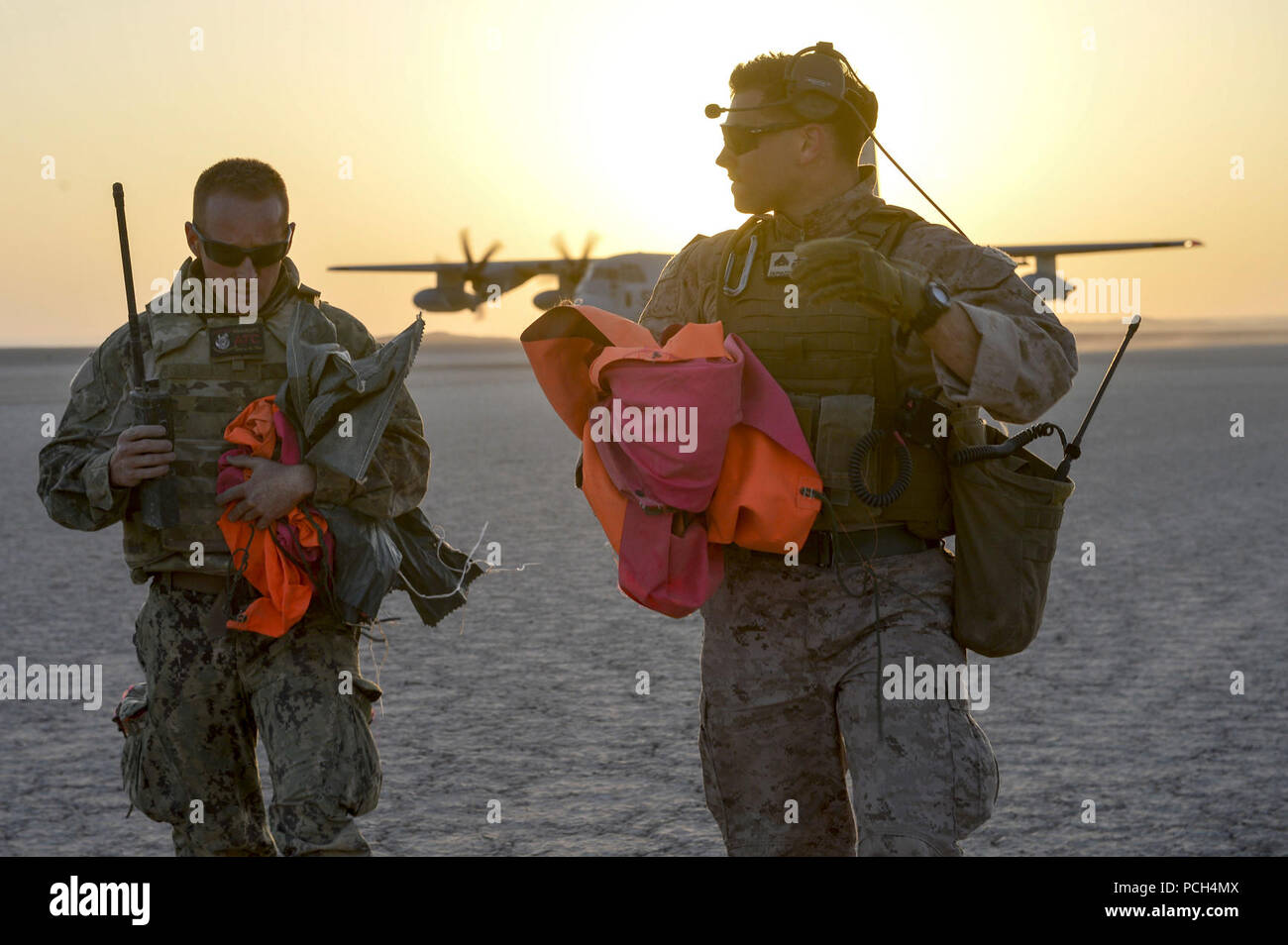Marine corps 1st air hi-res stock photography and images - Alamy