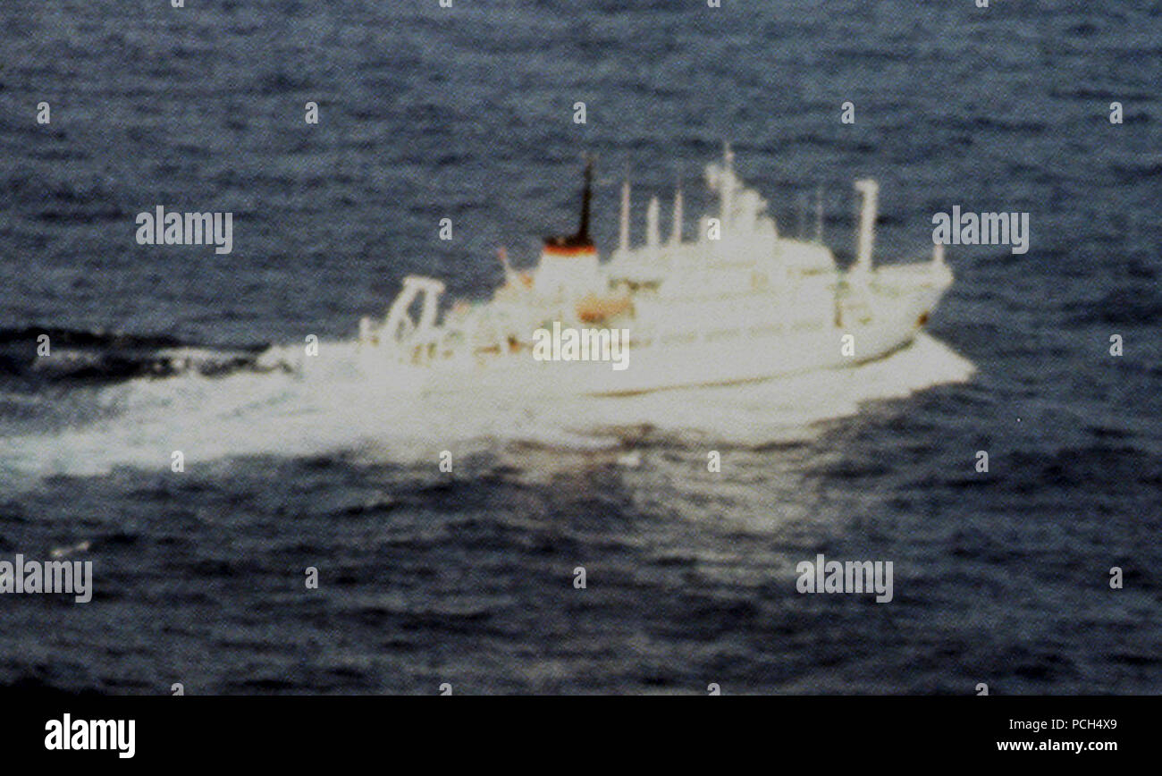 An aerial view of the Japanese Chikugo class frigate TOKACHI (FF 218 ...