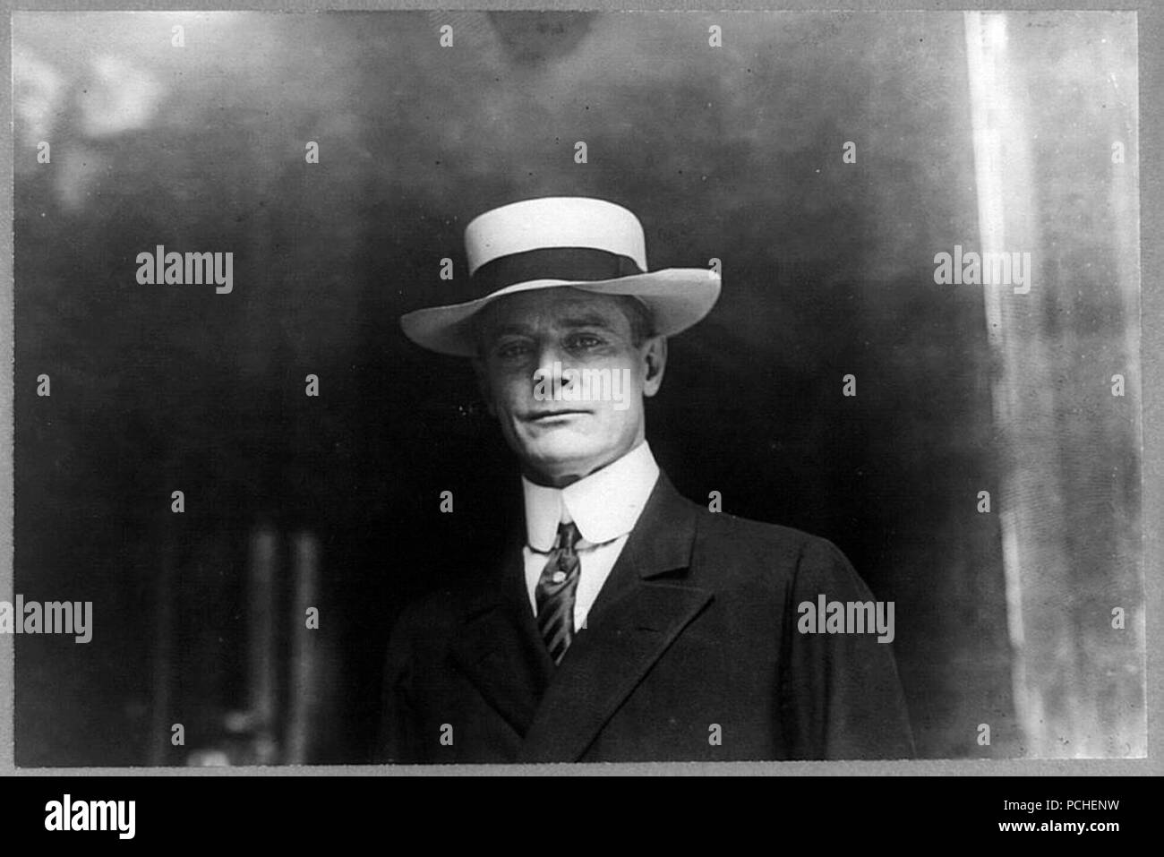 Albert Beveridge, Senator from Indiana, head-and-shoulders portrait ...