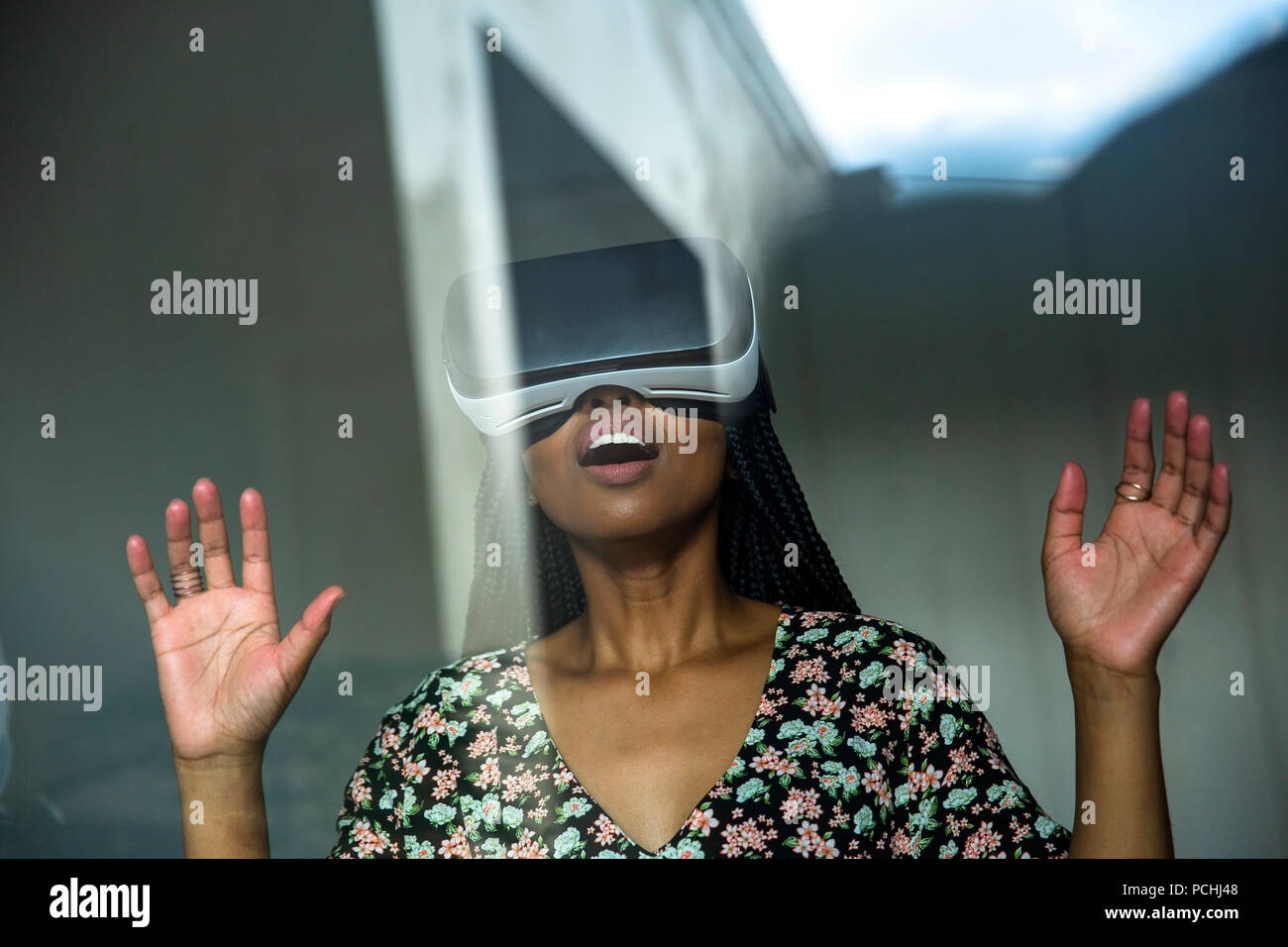 Woman futuristic headset hi-res stock photography and images - Alamy