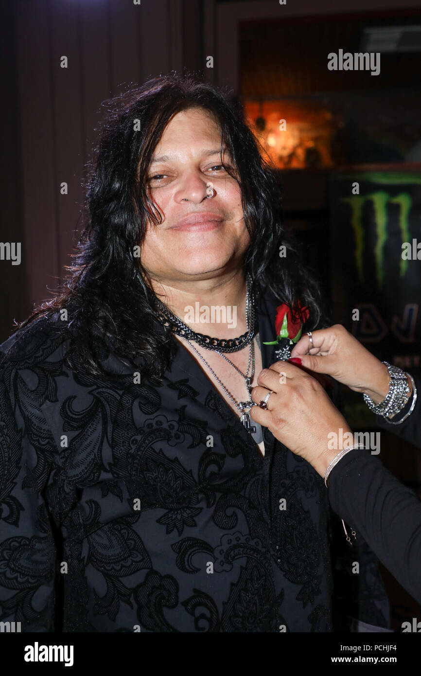 Rainbow bar and grill hollywood hi-res stock photography and images - Alamy