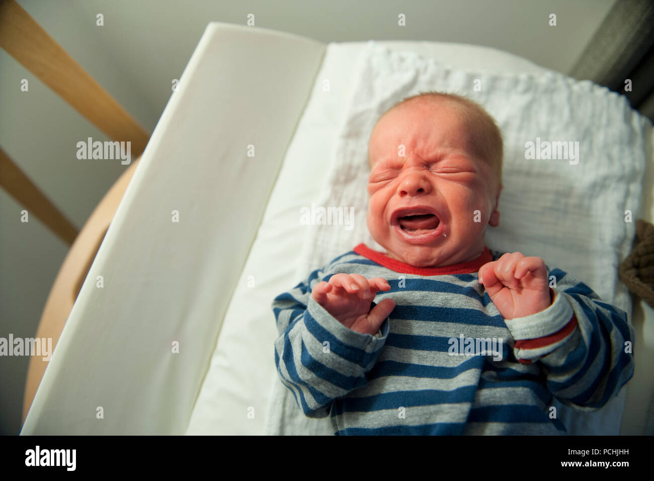Illustration picture of a newborn baby crying (Heverlee, 30/01/2017 ...