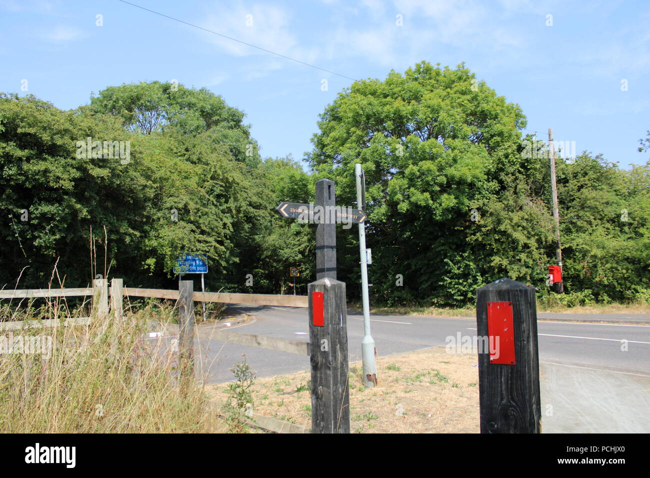 Cemetery junction sign hi-res stock photography and images - Alamy