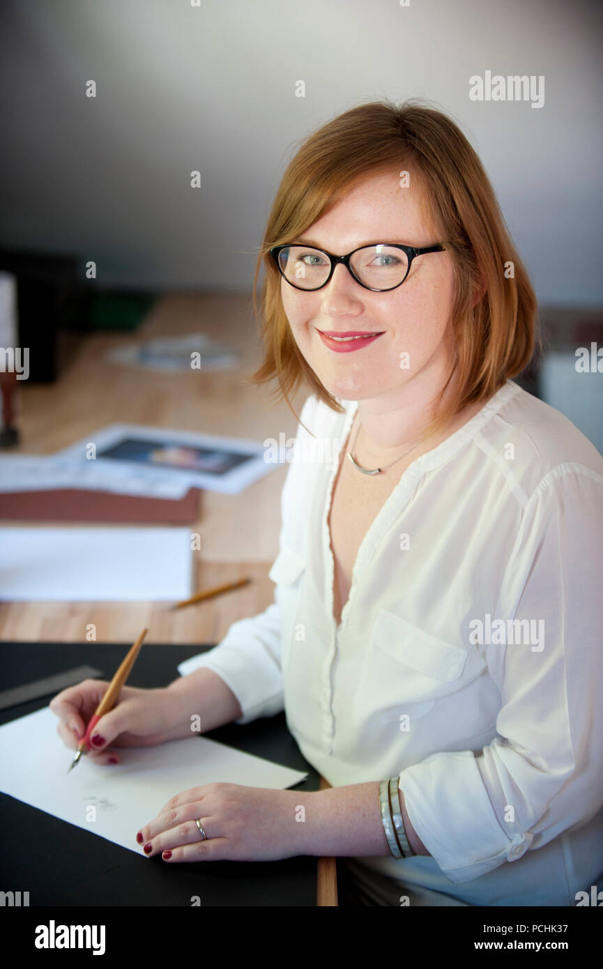 Studio de calligraphie hi-res stock photography and images - Alamy