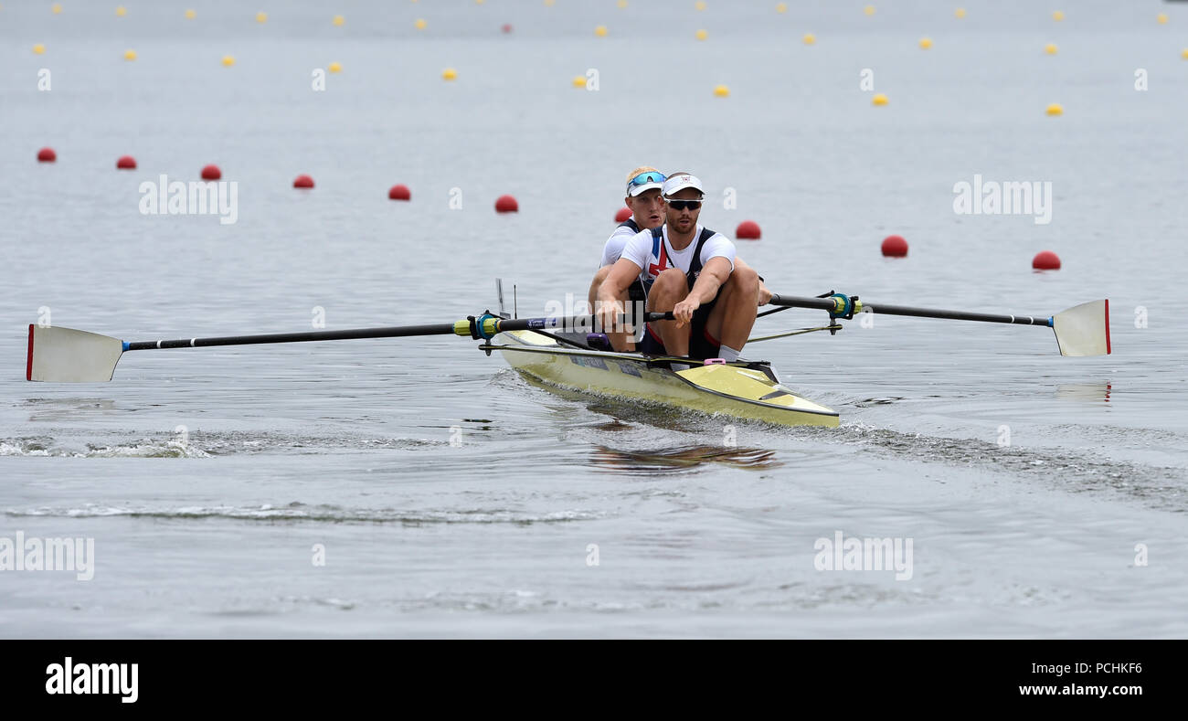Great Britain's Oliver Cook and Matthew Rossiter in the Me's Pair heat ...