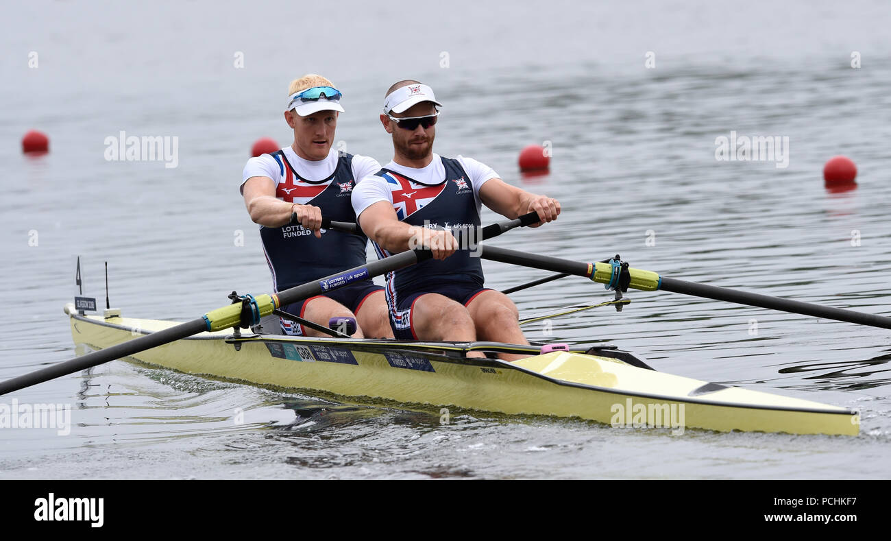 Oliver cook hi-res stock photography and images - Alamy