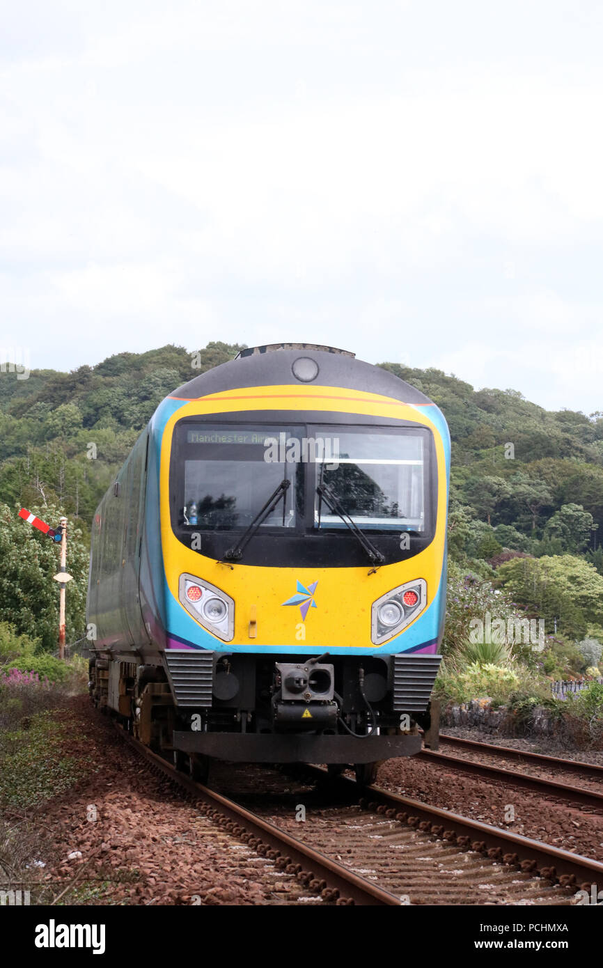 Class 185 diesel multiple-unit train in TransPennine express livery ...