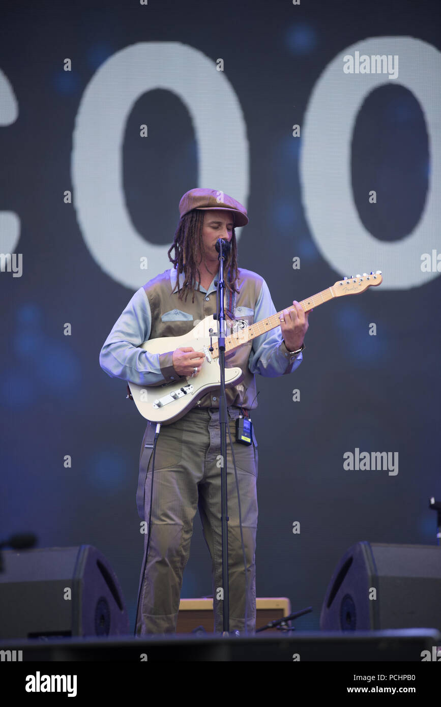 Jp cooper singer hi-res stock photography and images - Alamy