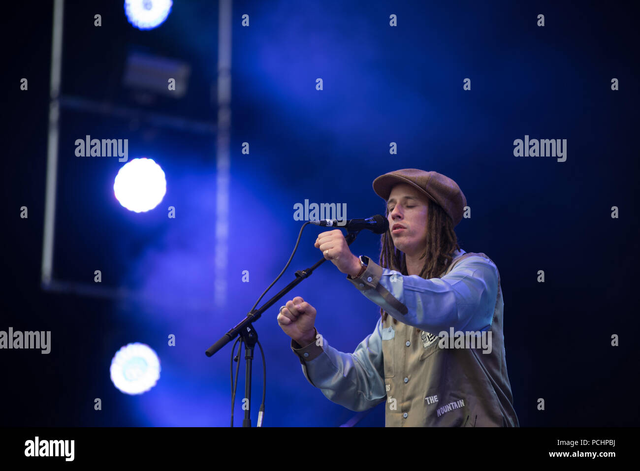 Jp cooper singer hi-res stock photography and images - Alamy
