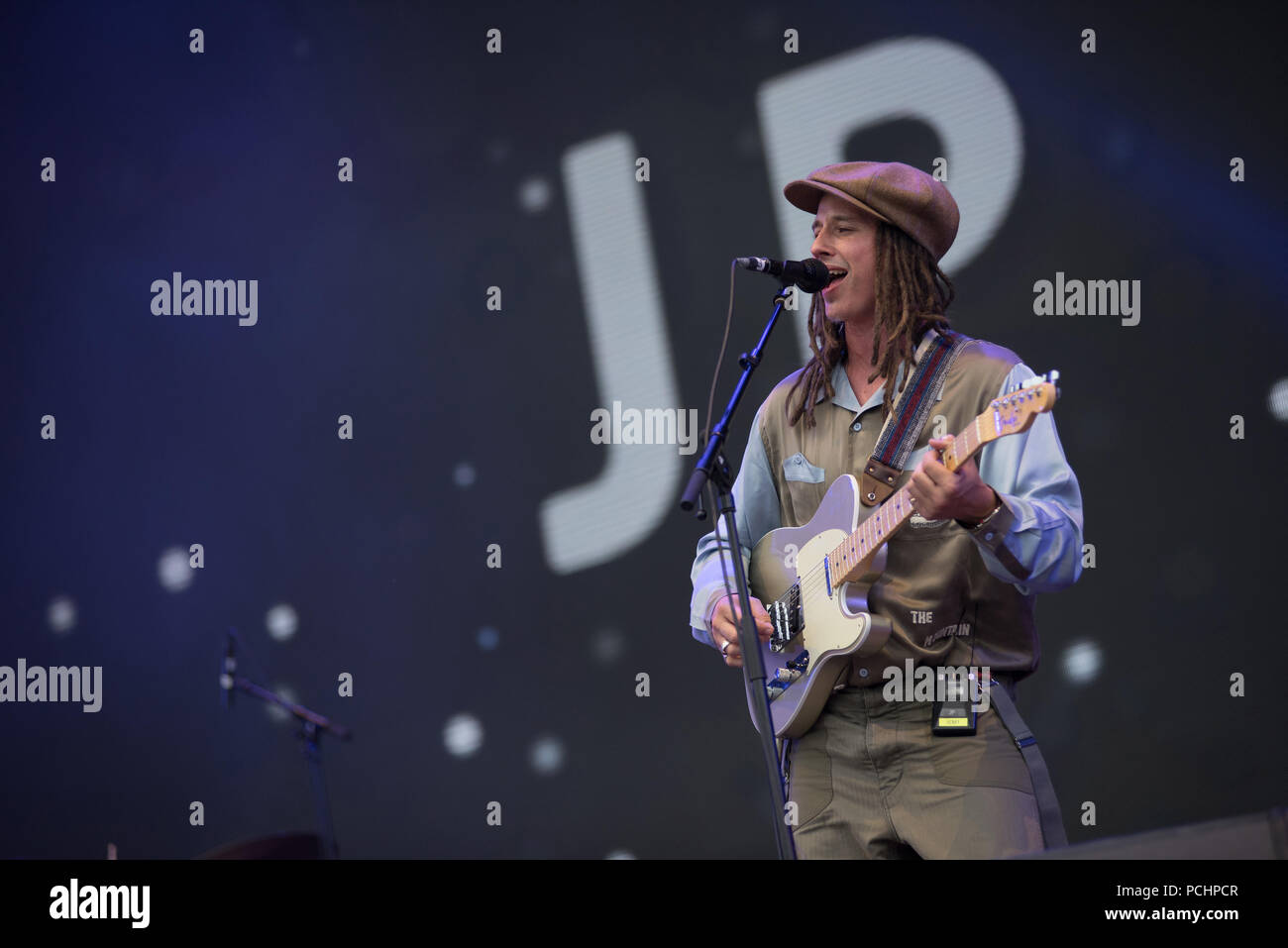 Jp cooper singer hi-res stock photography and images - Alamy