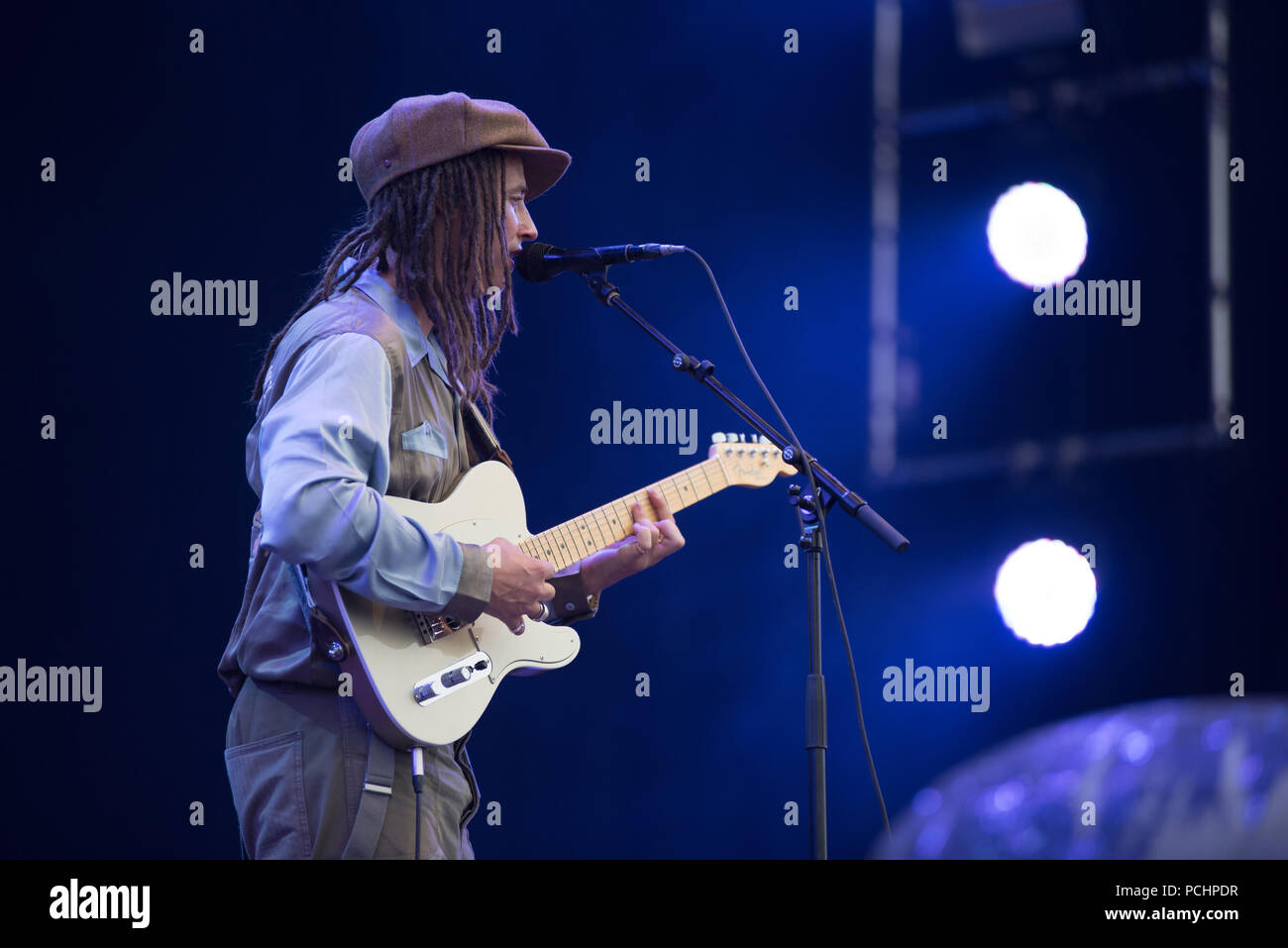 Jp cooper singer hi-res stock photography and images - Alamy