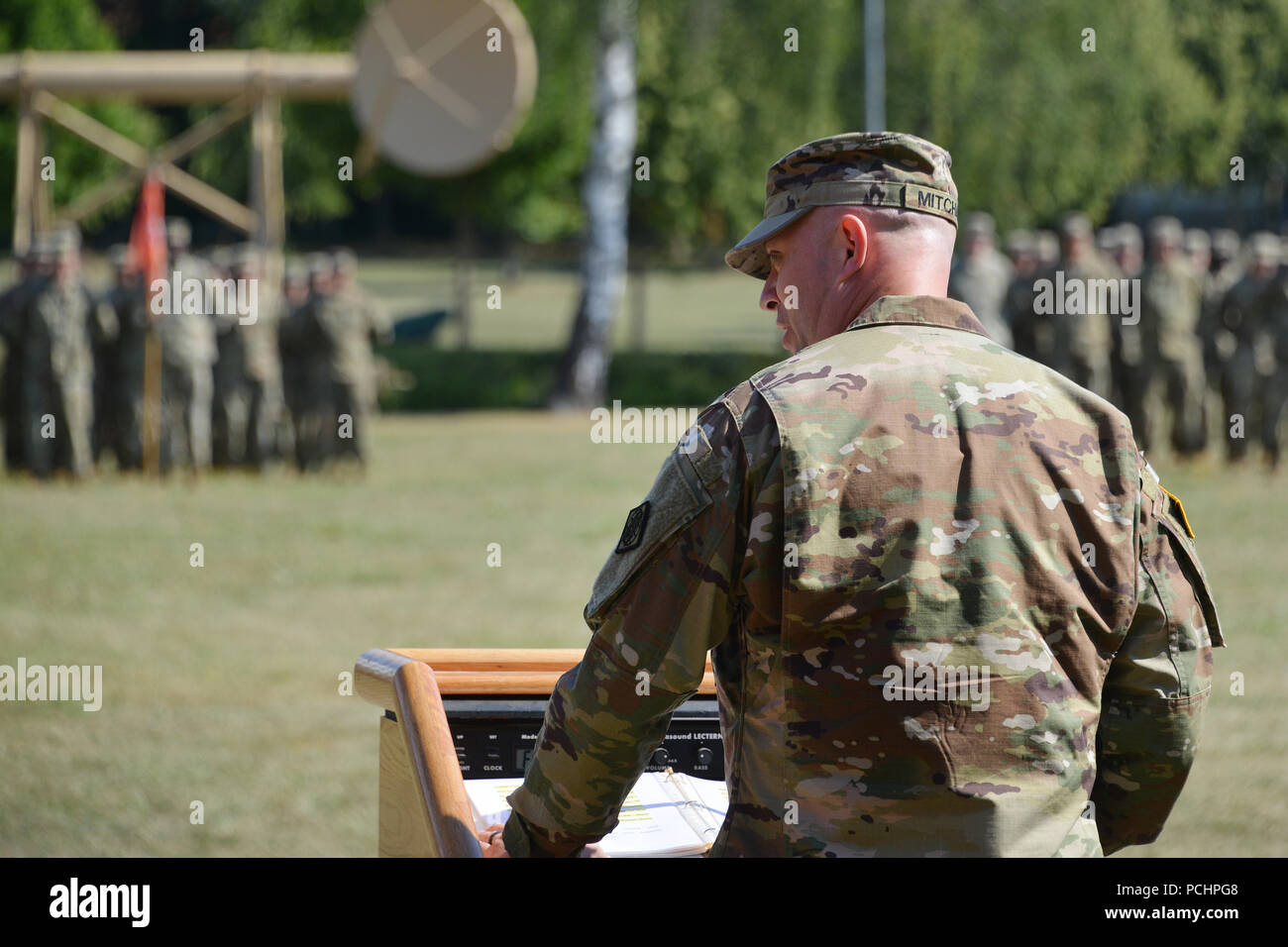 The 44th Expeditionary Signal Battalion incoming Command Sgt. Maj. Sean ...
