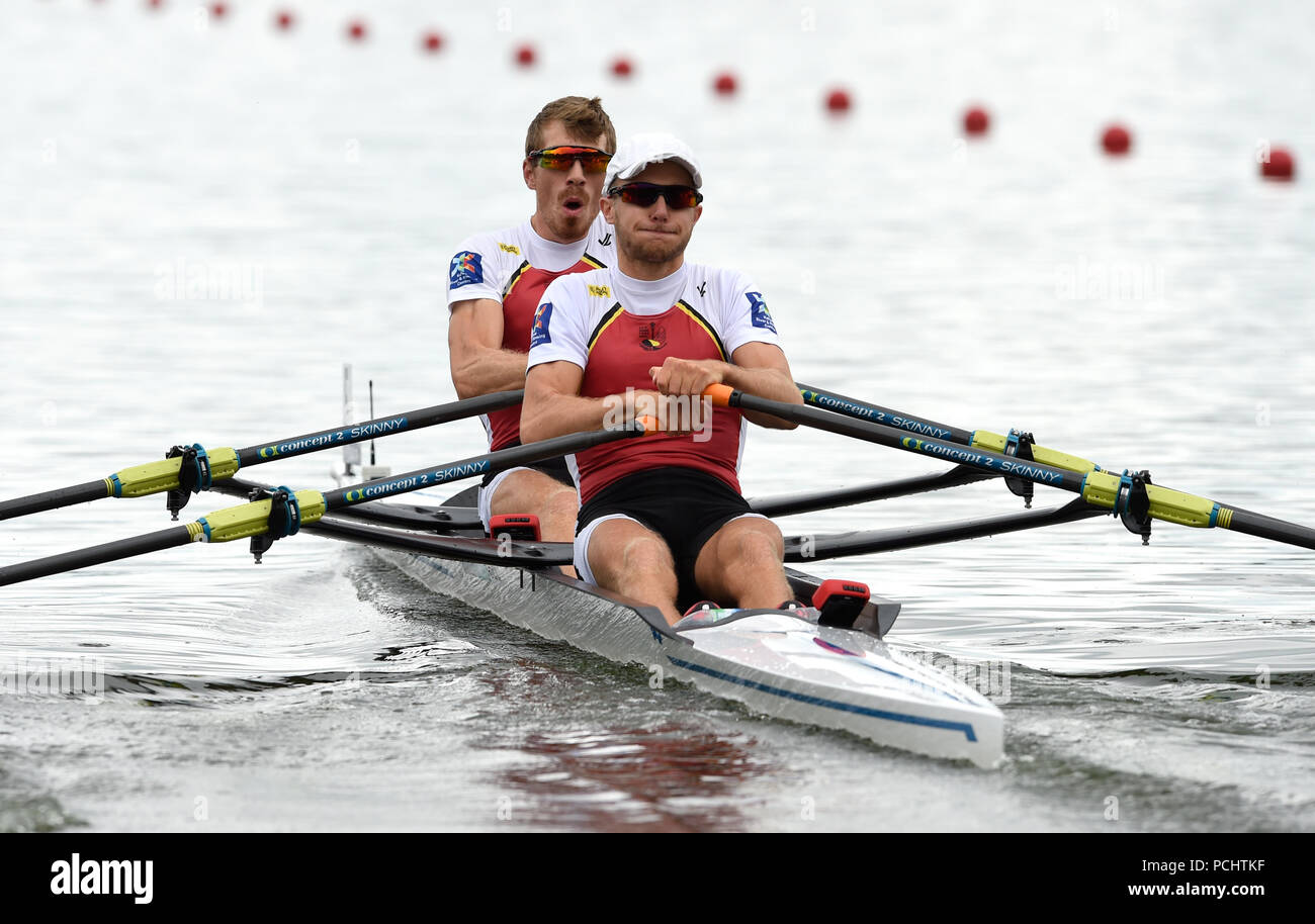 Mens double sculls hi-res stock photography and images - Alamy