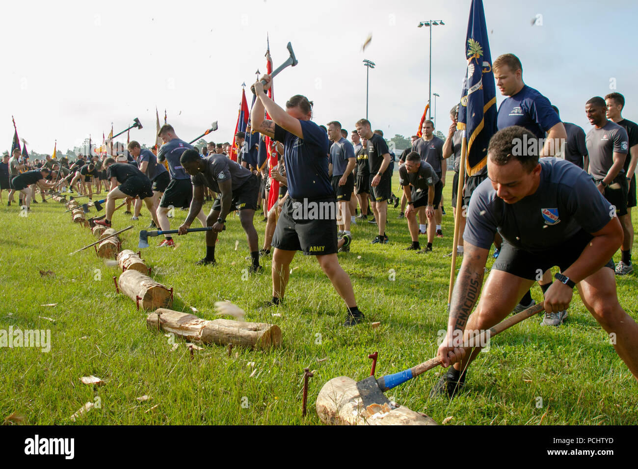 Log toss hi-res stock photography and images - Alamy