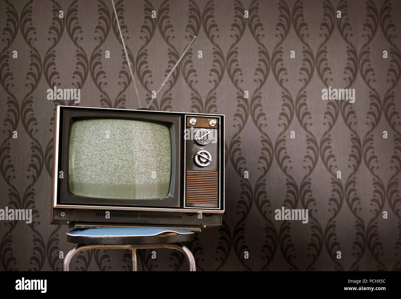 Watching Tv Retro High Resolution Stock Photography and Images - Alamy